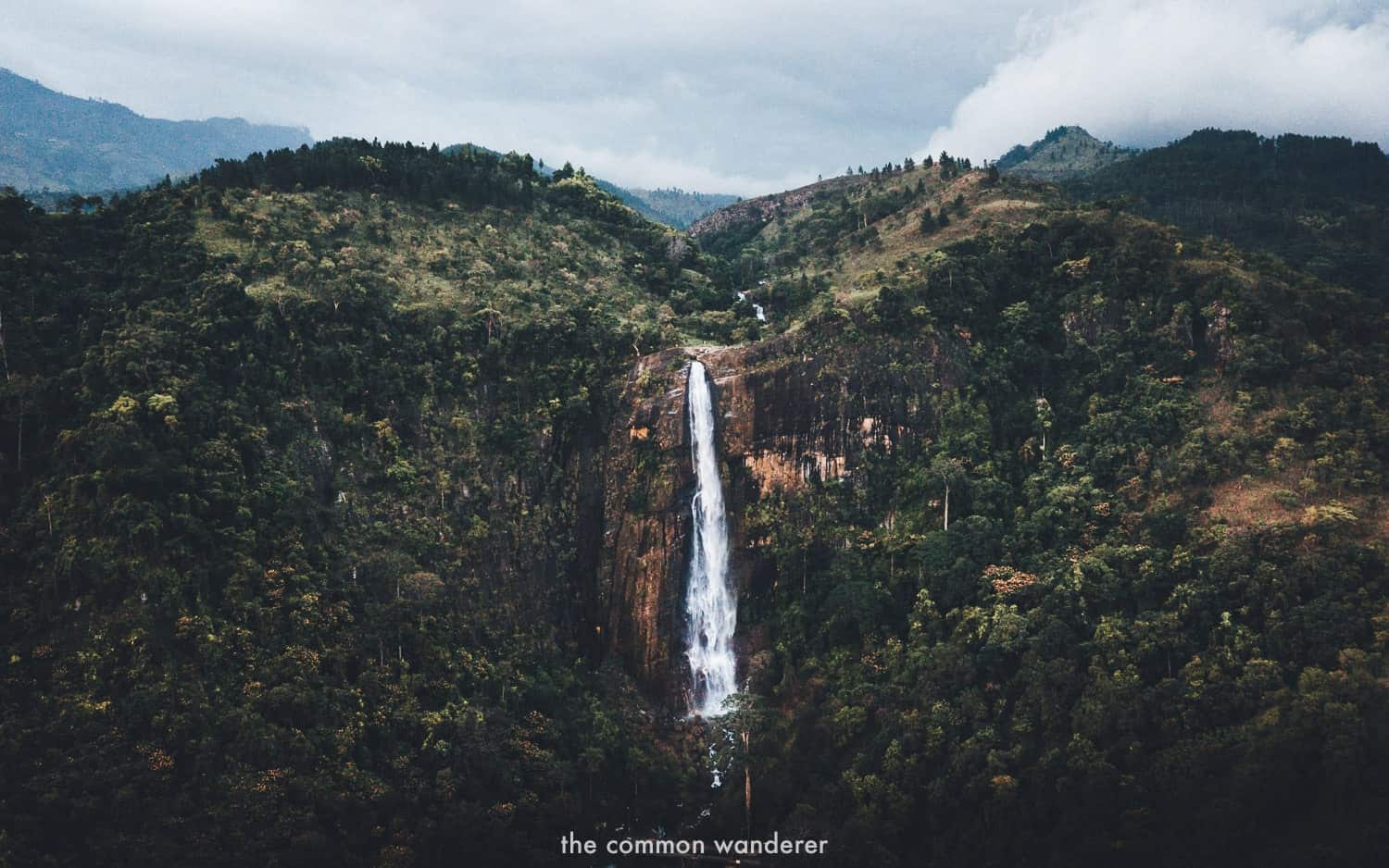 Sri Lanka Best Things to do - Diyaluma Falls | Fenceless Travel